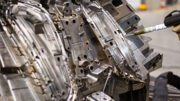 What Are the Important Stages in the Injection Molding Process of ...